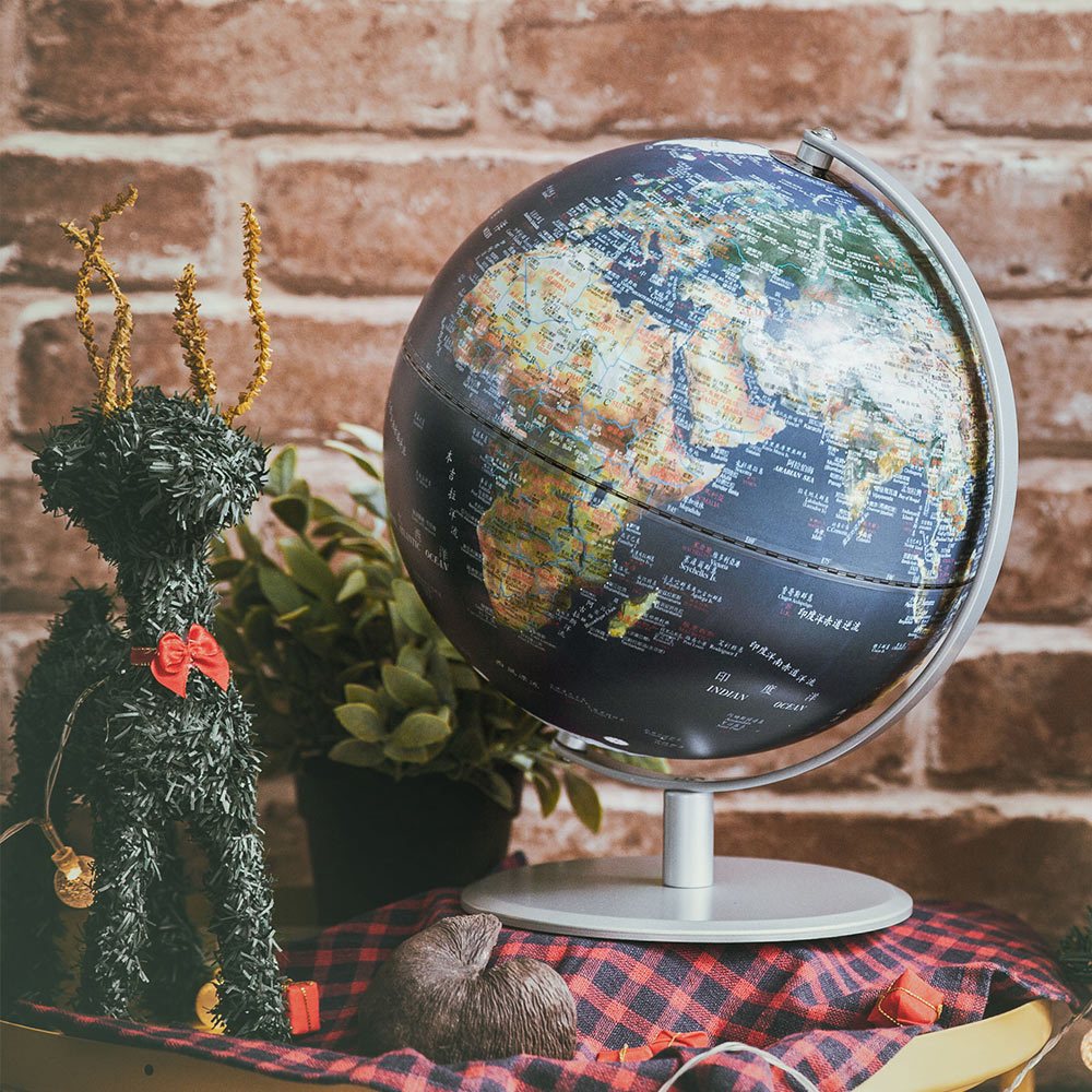 【SkyGlobe】10吋發光衛星金屬手臂地球儀-LED(中英文版)(AR互動款) - 全聯全電商